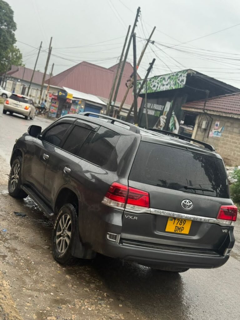 Toyota Land Cruiser V8 For Sale In Dar es salaam Used Hapa Tanzania Namba D - GariPesa