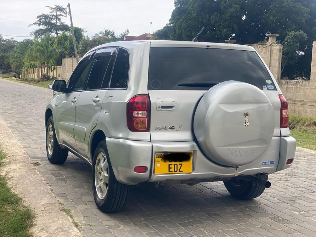Toyota Rav4 New Model For Sale In Dar es salaam Namba E Used Hapa Tanzania - GariPesa