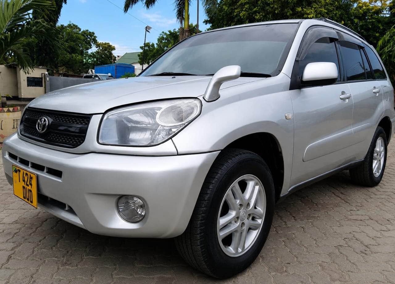 Toyota Rav4 (2004) - GariPesa Tanzania